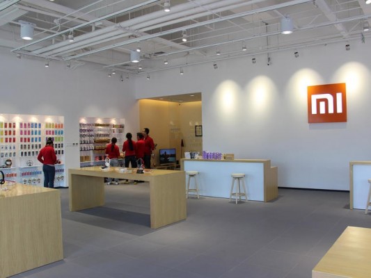 Xiaomi expands offline reach beyond China, opens its first retail ...