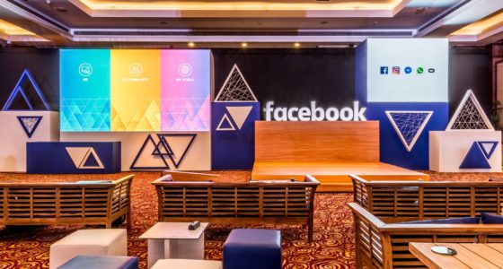 Facebook clubs payments across all of its platforms under 'Facebook Pay ...